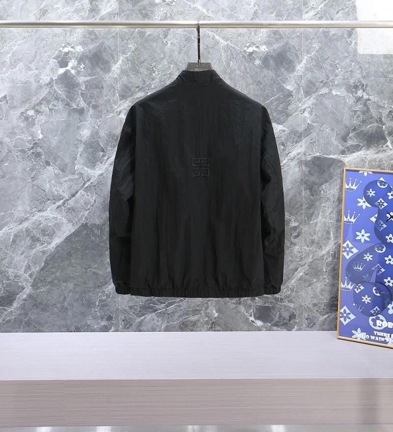 Top match Givenchy Outwear