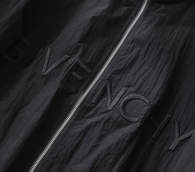 Top match Givenchy Outwear