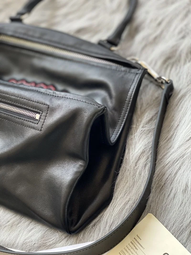 Top mirror Givenchy Pandora Bags