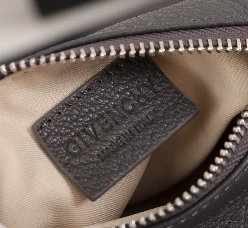 Bargain Givenchy Pandora Bags