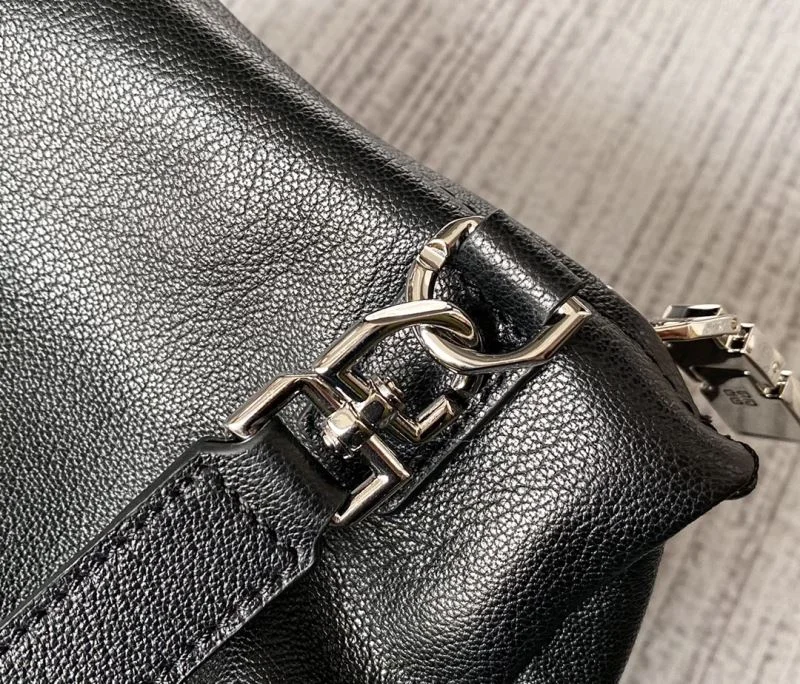 Cut-rate Givenchy Pandora Bags