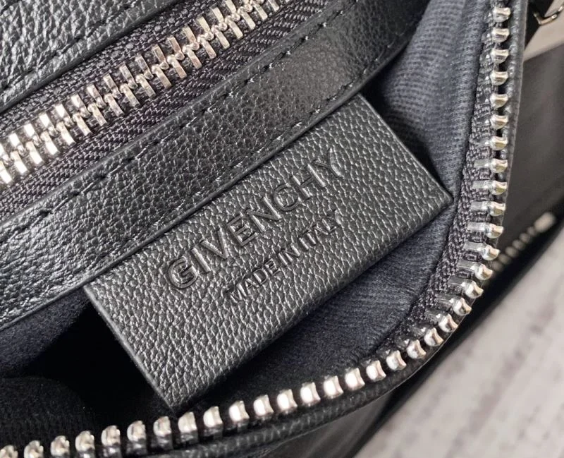 Cut-rate Givenchy Pandora Bags