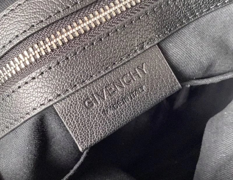 Cut-rate Givenchy Pandora Bags