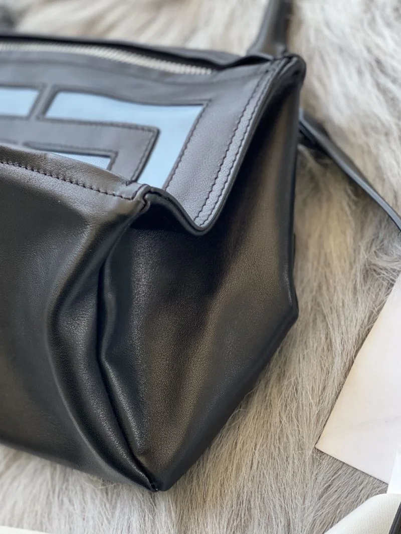 Reasonably priced Givenchy Pandora Bags