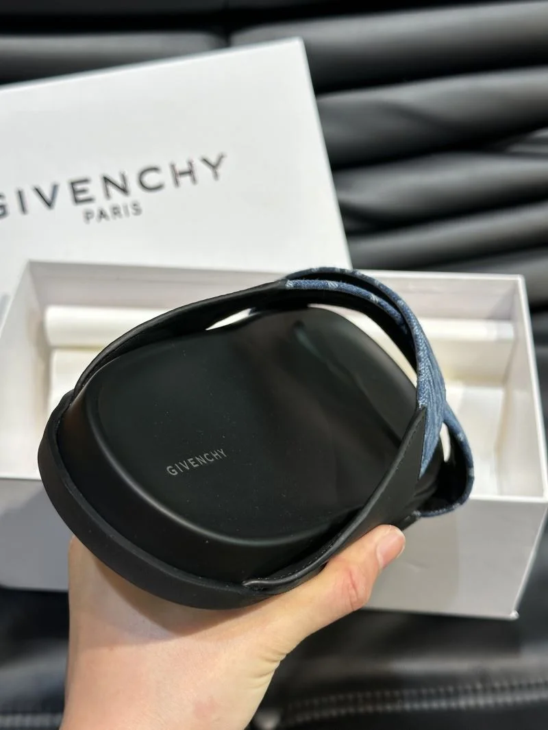 Precise copy Givenchy Sandals