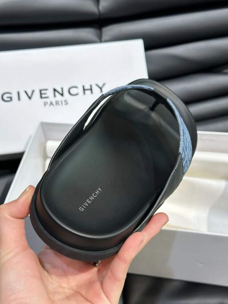 Low-cost Givenchy Sandals