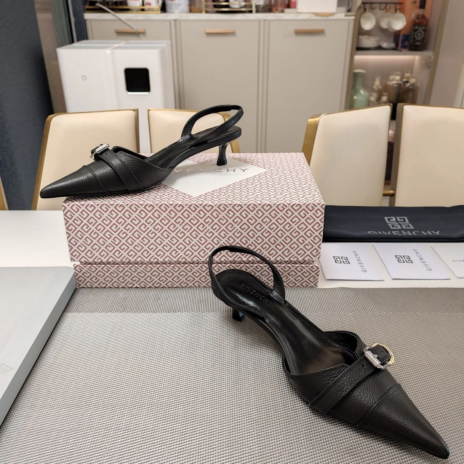 Brand-original Givenchy Sandals