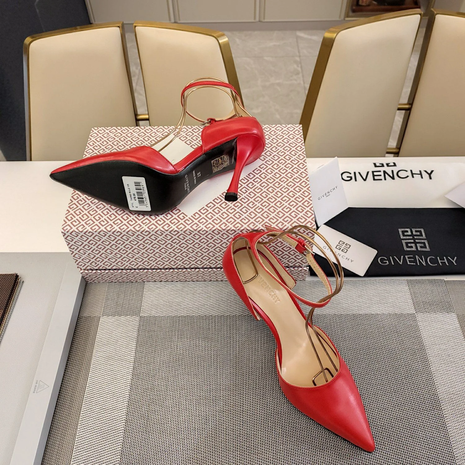 1:1 copy Givenchy Sandals