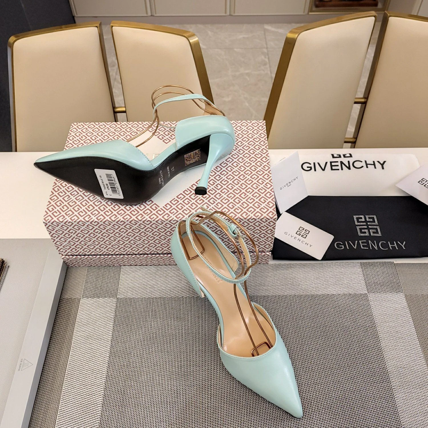 High fidelity Givenchy Sandals