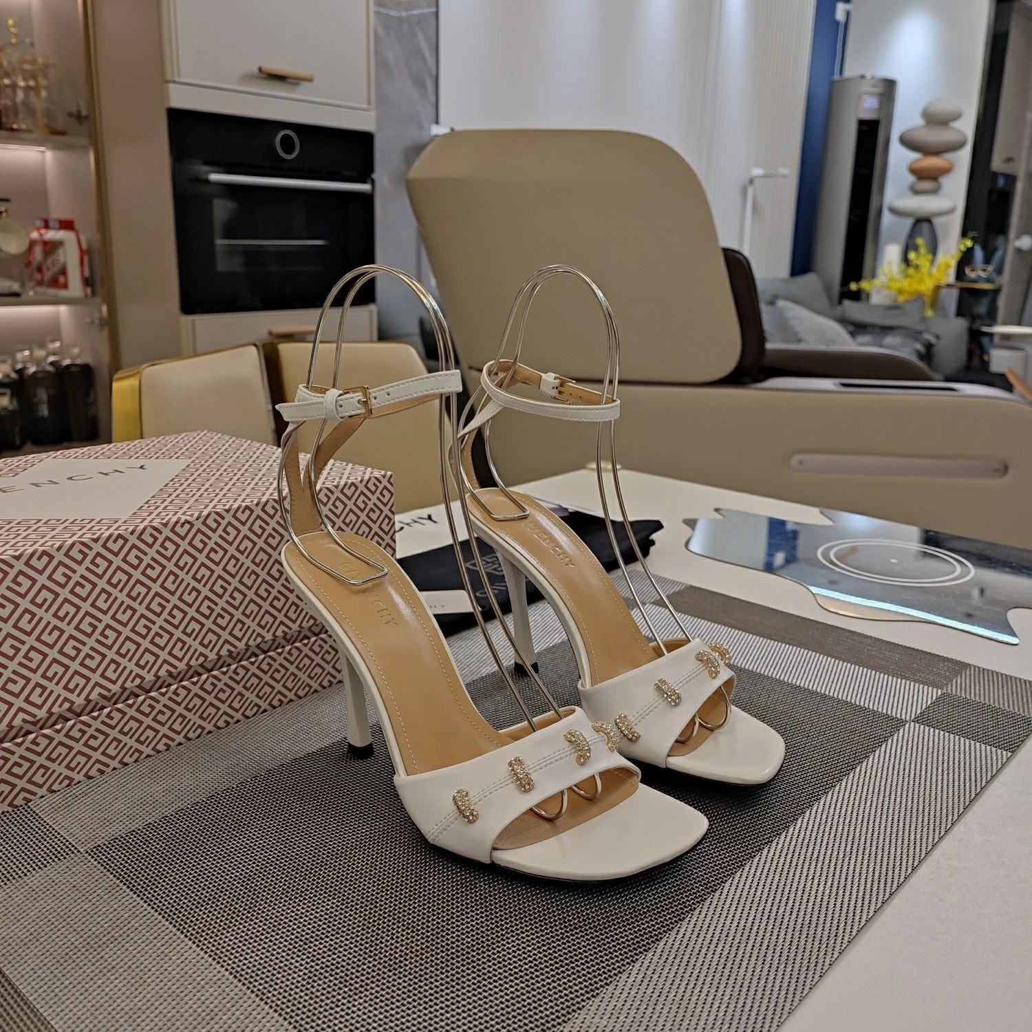 Low-cost Givenchy Sandals