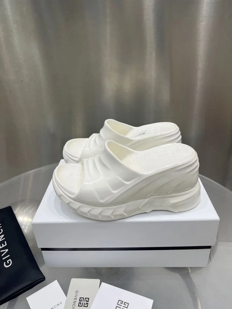 Bargain Givenchy Sandals