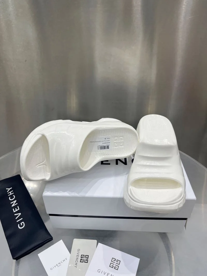 Bargain Givenchy Sandals