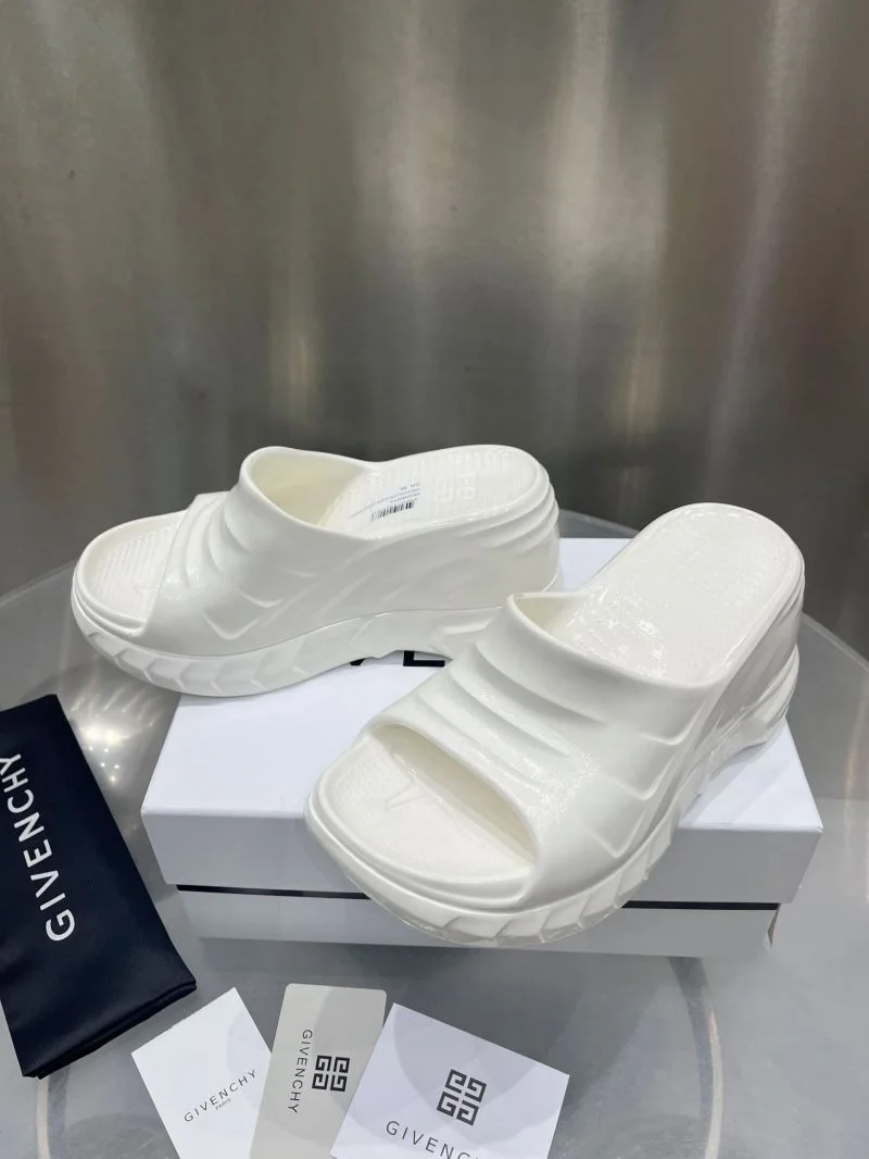 Bargain Givenchy Sandals