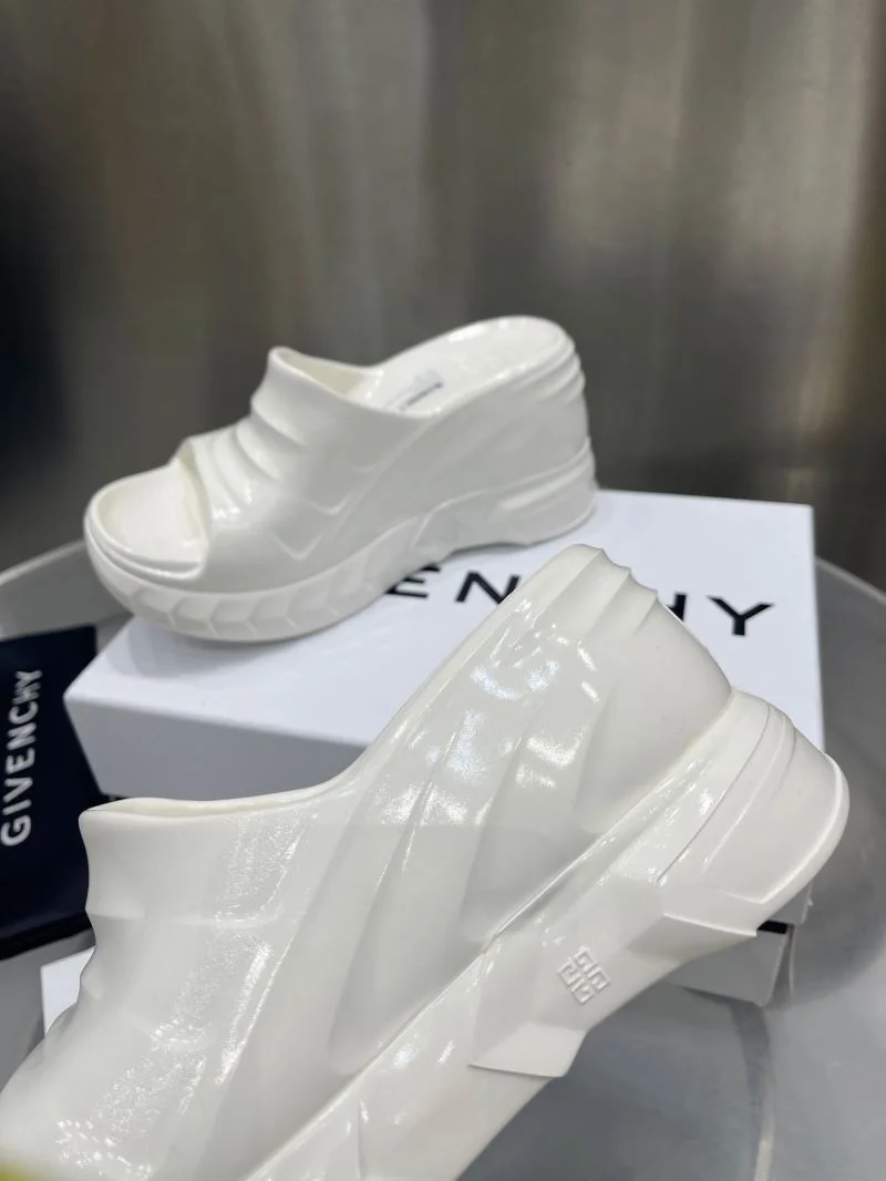 Bargain Givenchy Sandals