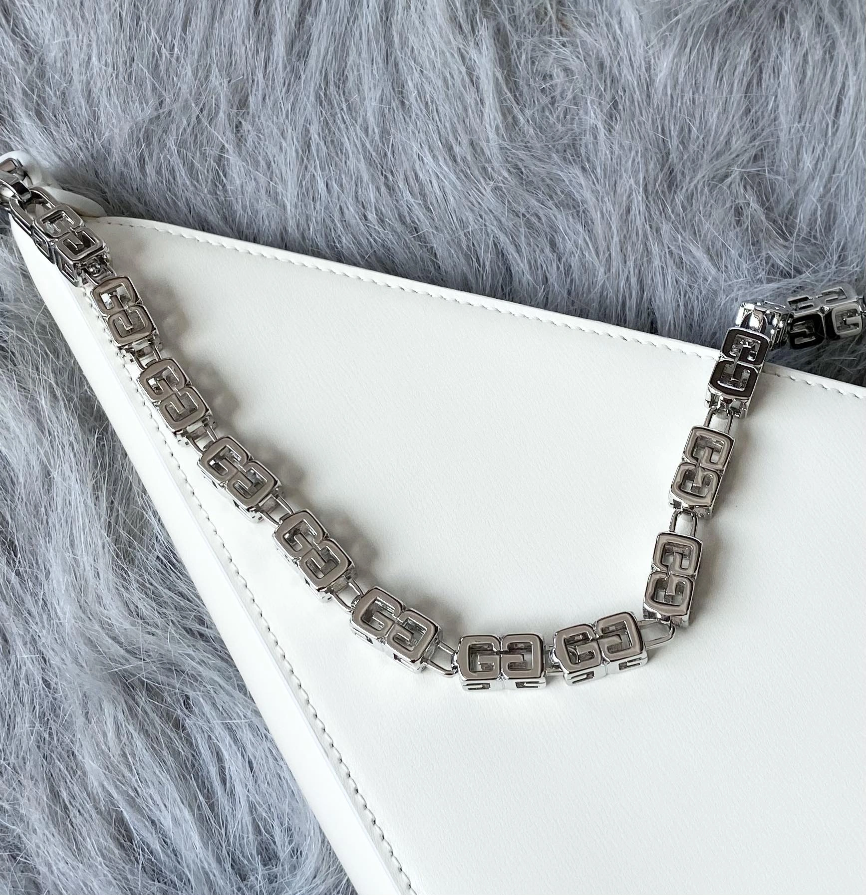 Factory-made Givenchy Satchel Bags