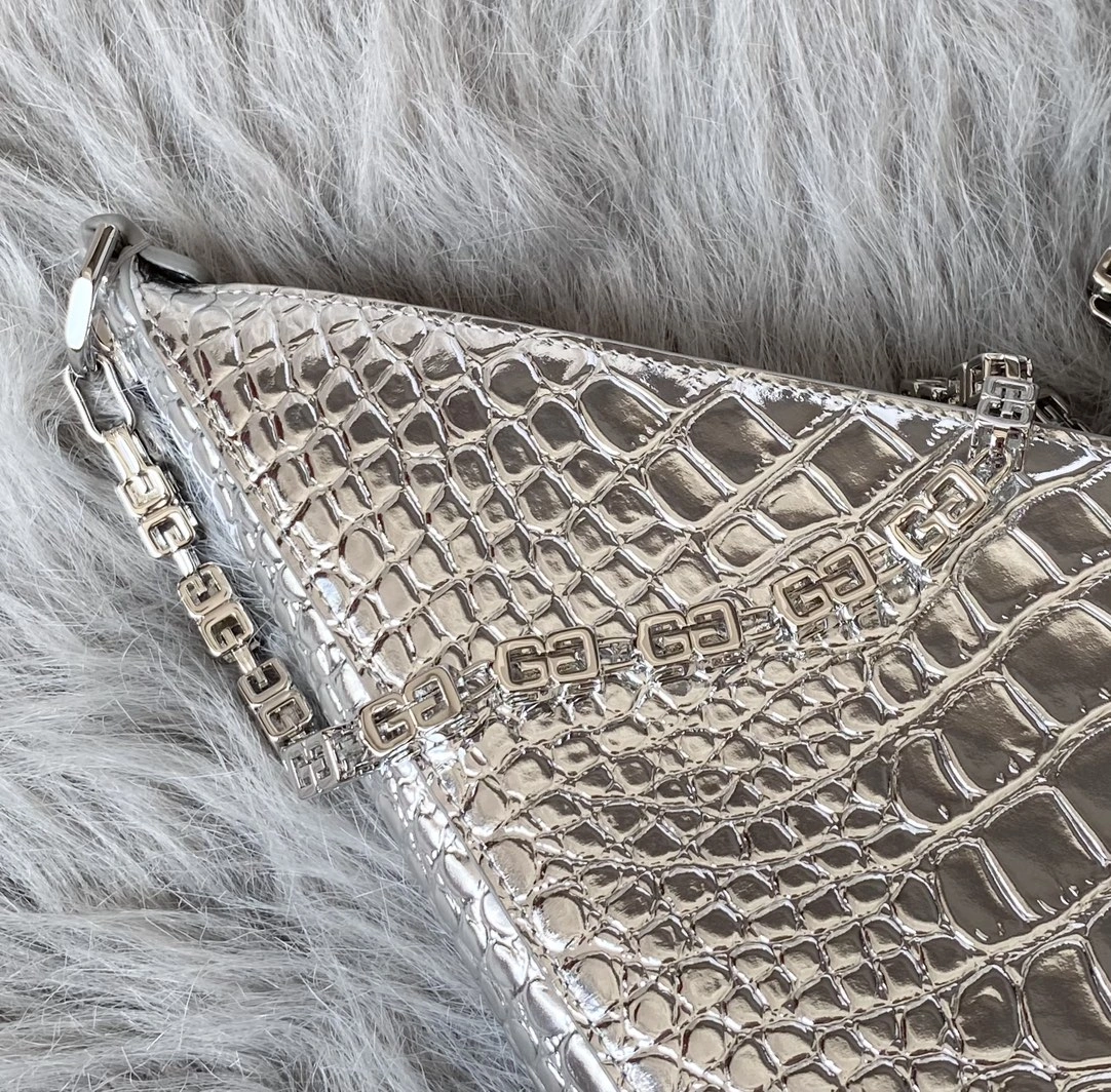 Reasonably priced Givenchy Satchel Bags