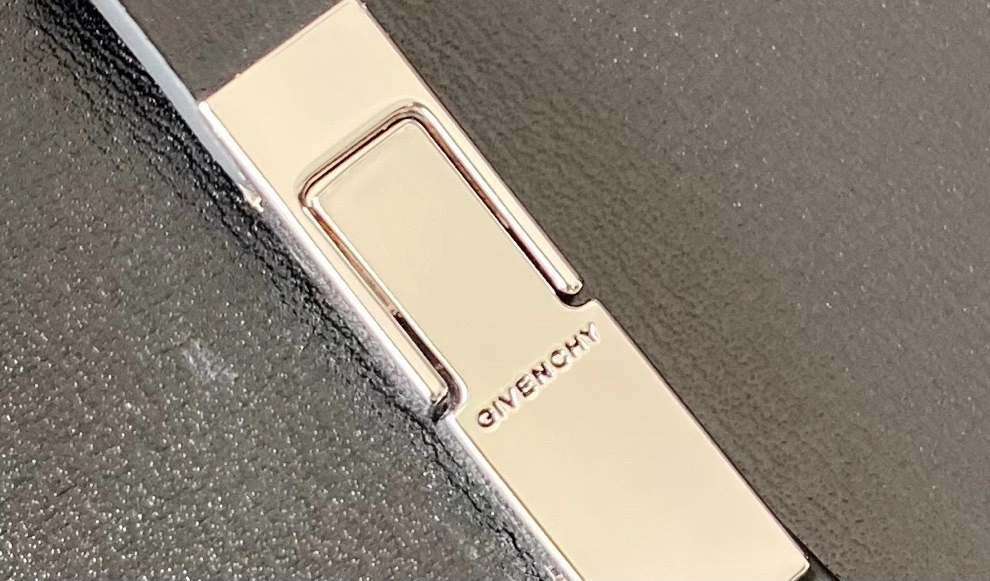 Inexpensive Givenchy Satchel Bags