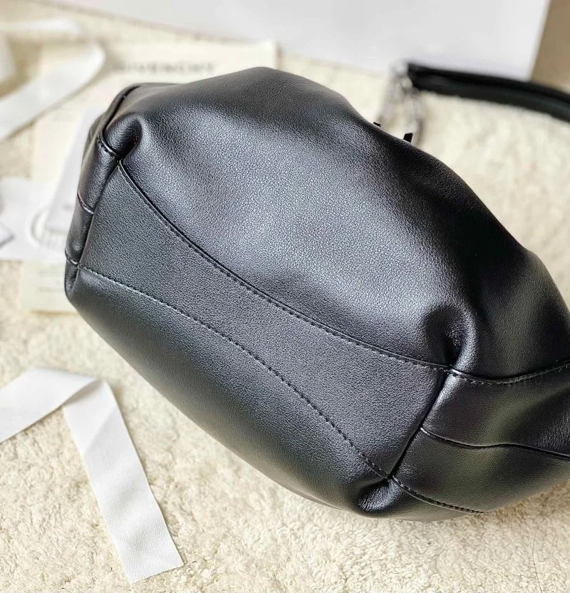 Bargain Givenchy Satchel Bags