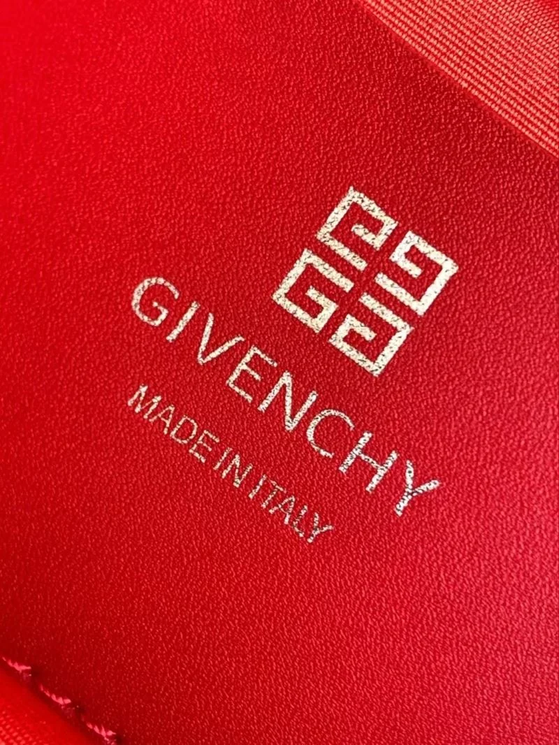 Top match Givenchy Satchel Bags