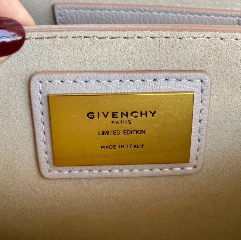 Accurate model Givenchy Satchel Bags
