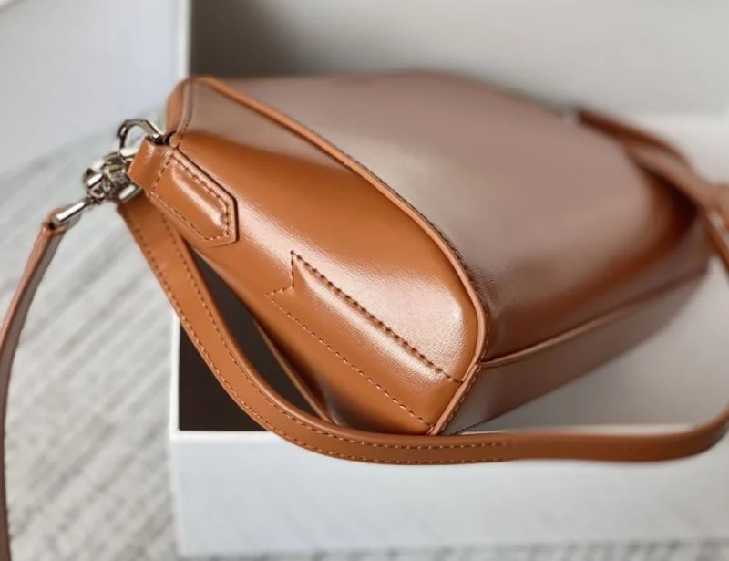 Low-cost Givenchy Satchel Bags