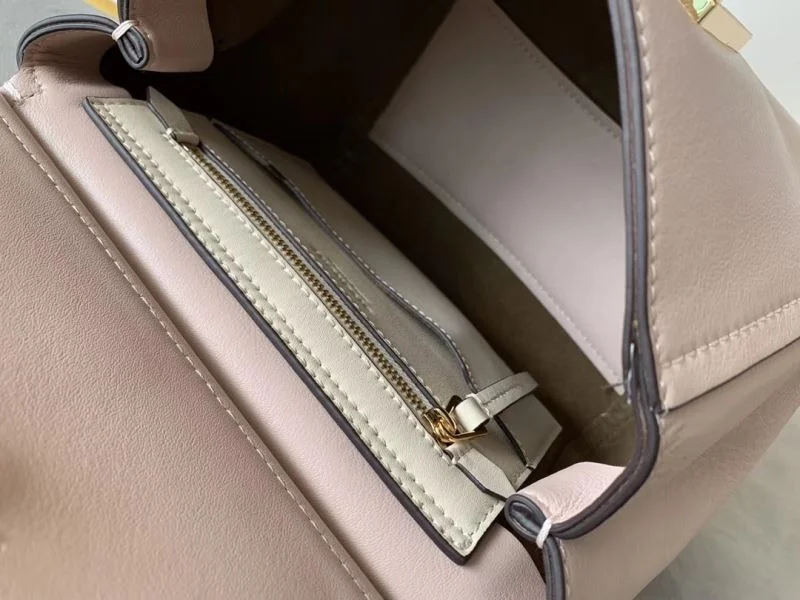 Bargain Givenchy Satchel Bags