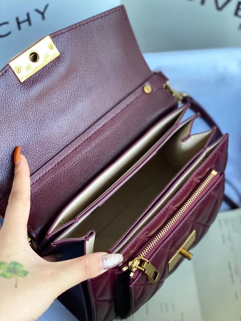 Accurate model Givenchy Satchel Bags