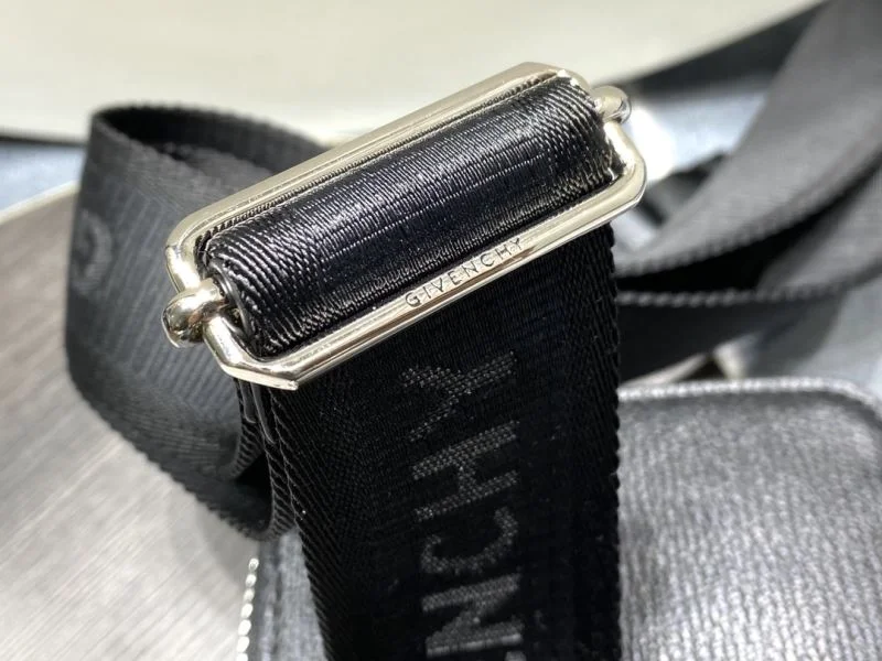Bargain Givenchy Satchel Bags