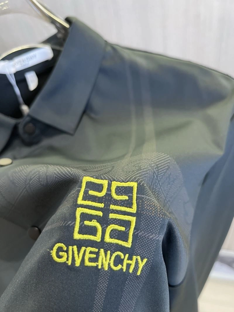 Accurate model Givenchy Shirts
