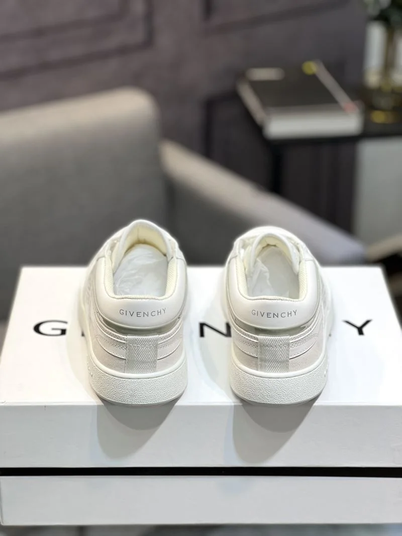 Top mirror Givenchy Shoes
