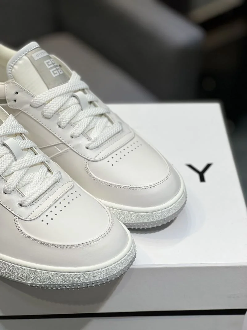 Top mirror Givenchy Shoes