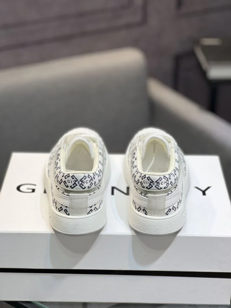 Bargain Givenchy Shoes