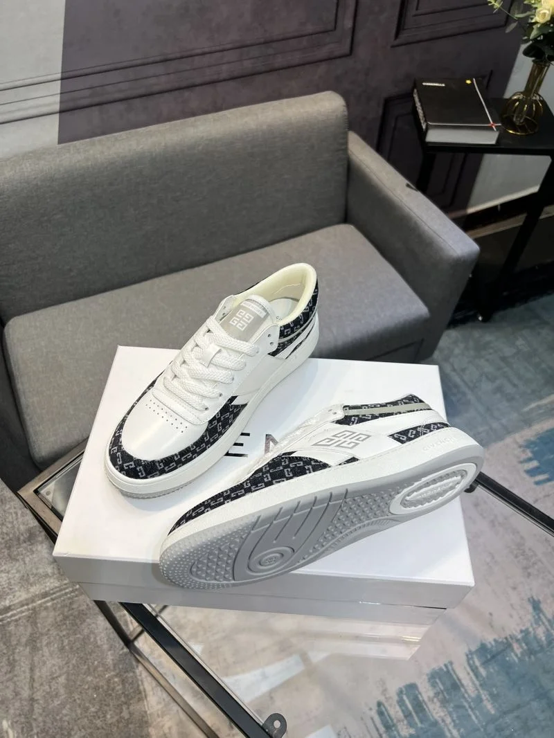 Top mirror Givenchy Shoes