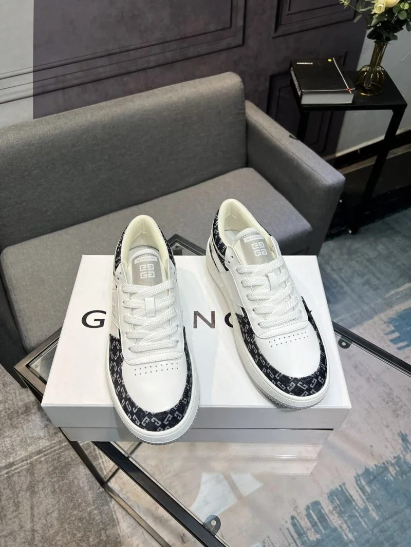 Top mirror Givenchy Shoes