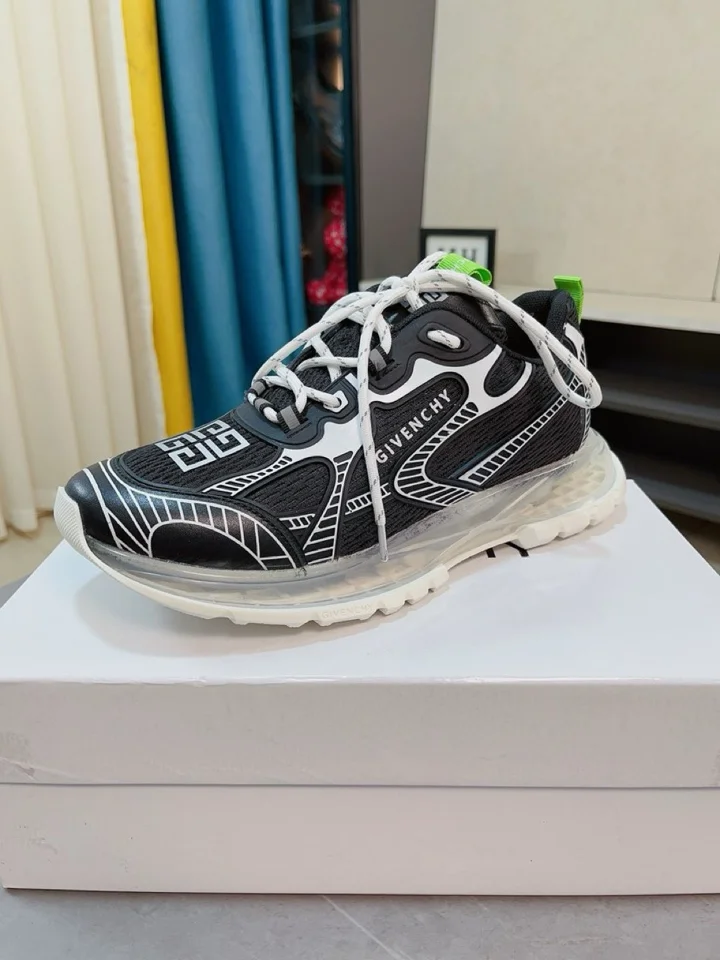 Precise copy Givenchy Shoes