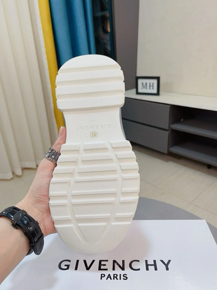 Precise copy Givenchy Shoes