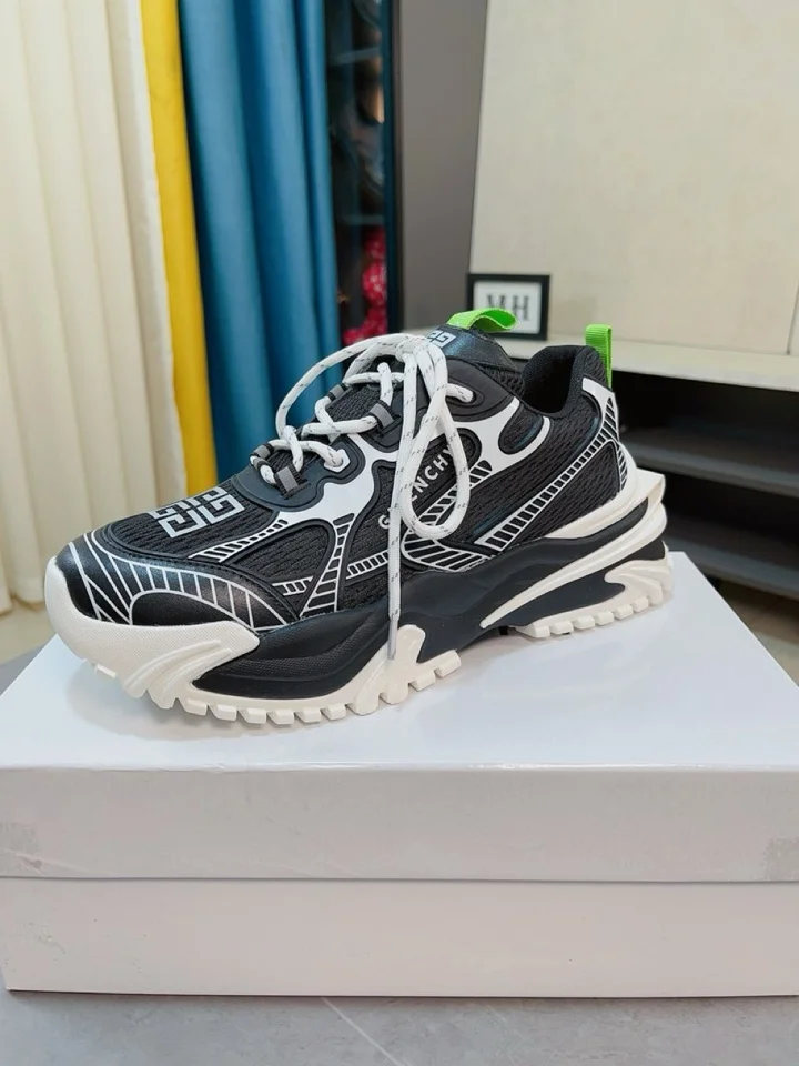 Precise copy Givenchy Shoes