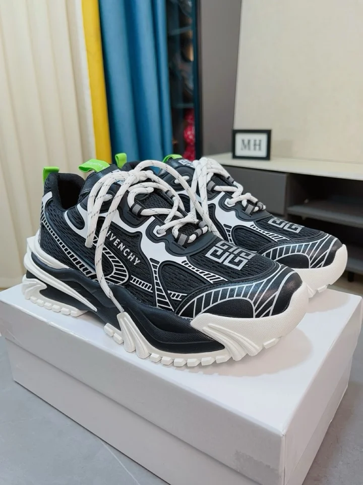 Precise copy Givenchy Shoes