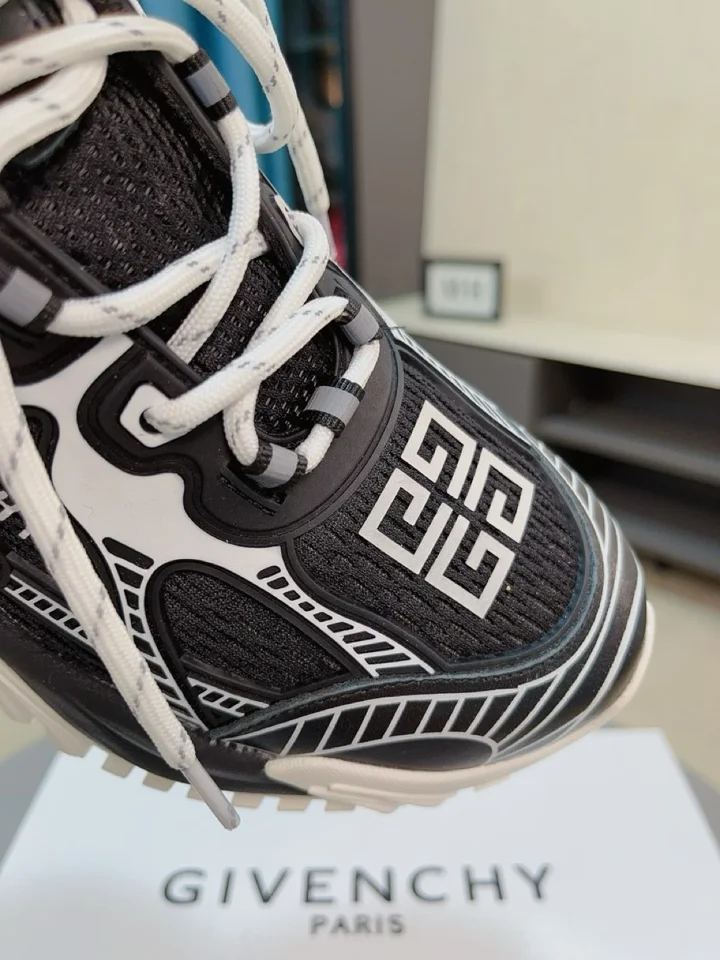 Precise copy Givenchy Shoes