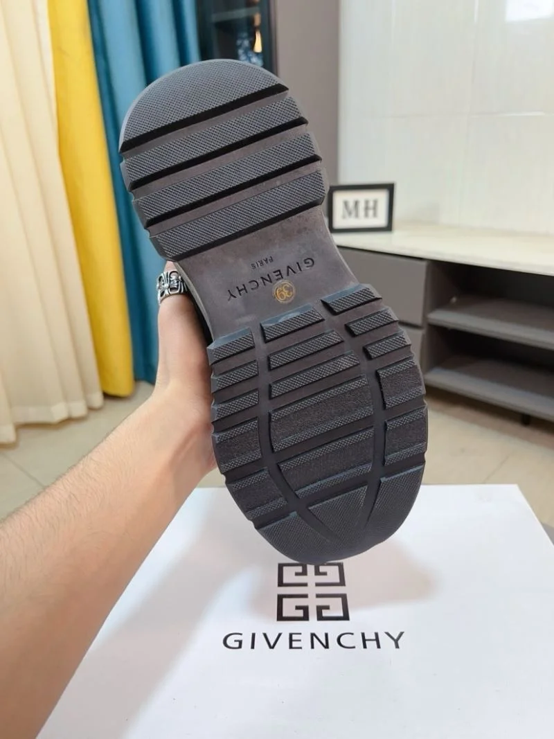 1:1 copy Givenchy Shoes