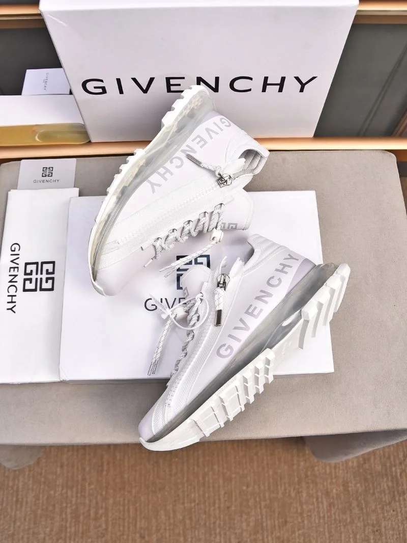 Top mirror Givenchy Shoes