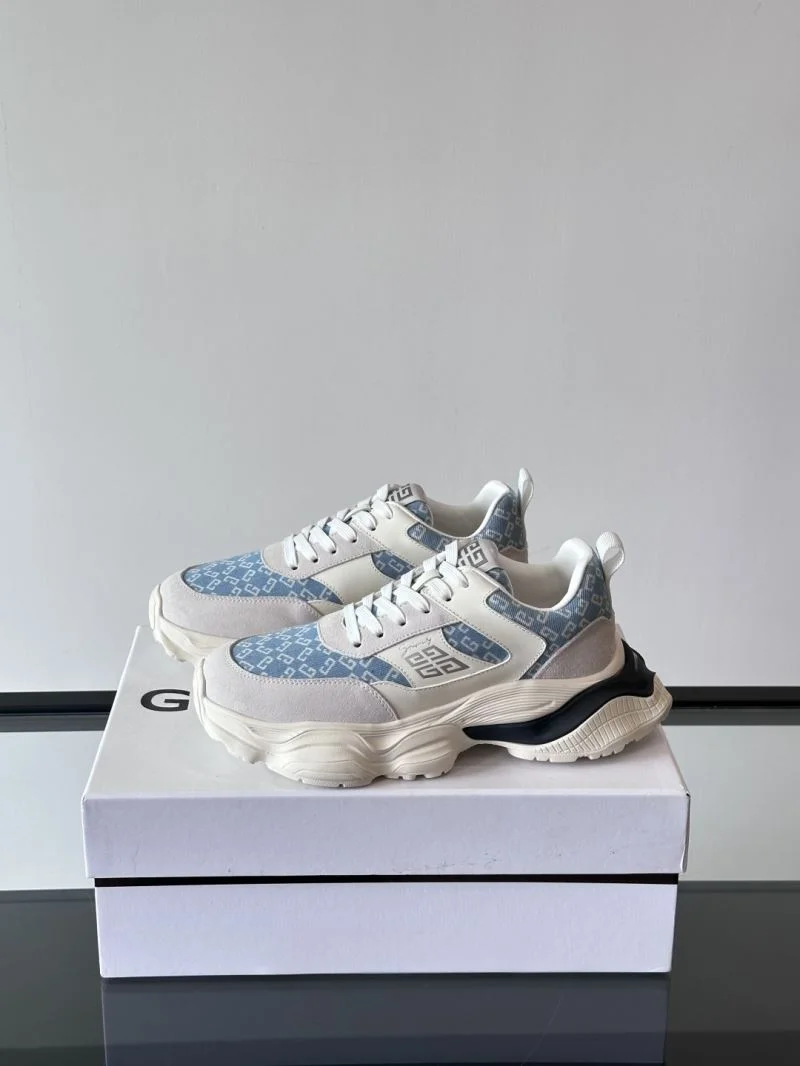 Accurate model Givenchy Shoes