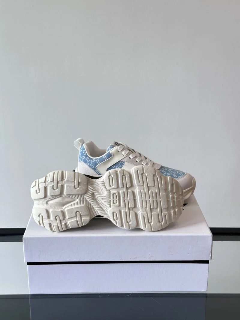 Accurate model Givenchy Shoes