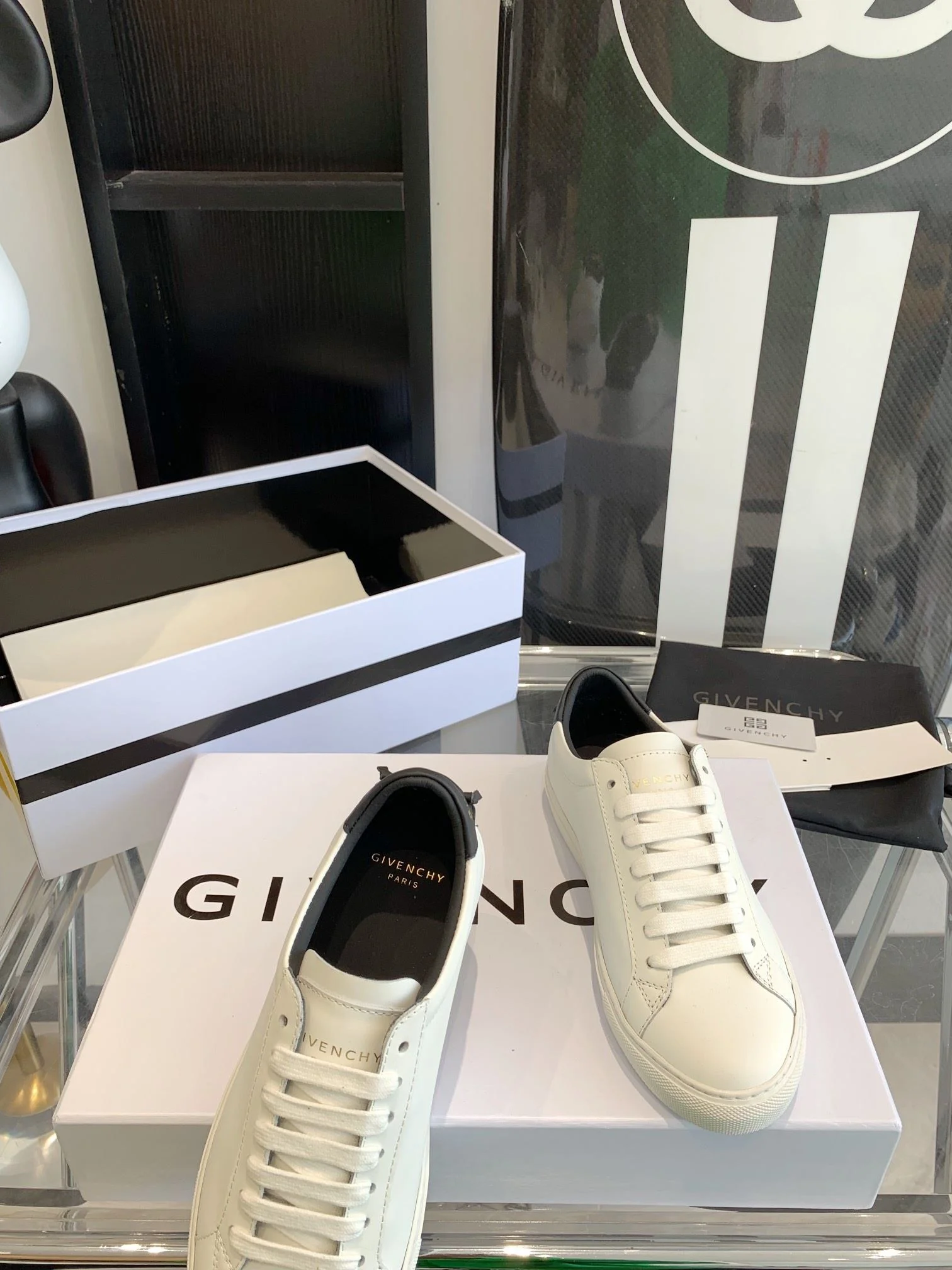Top mirror Givenchy Shoes