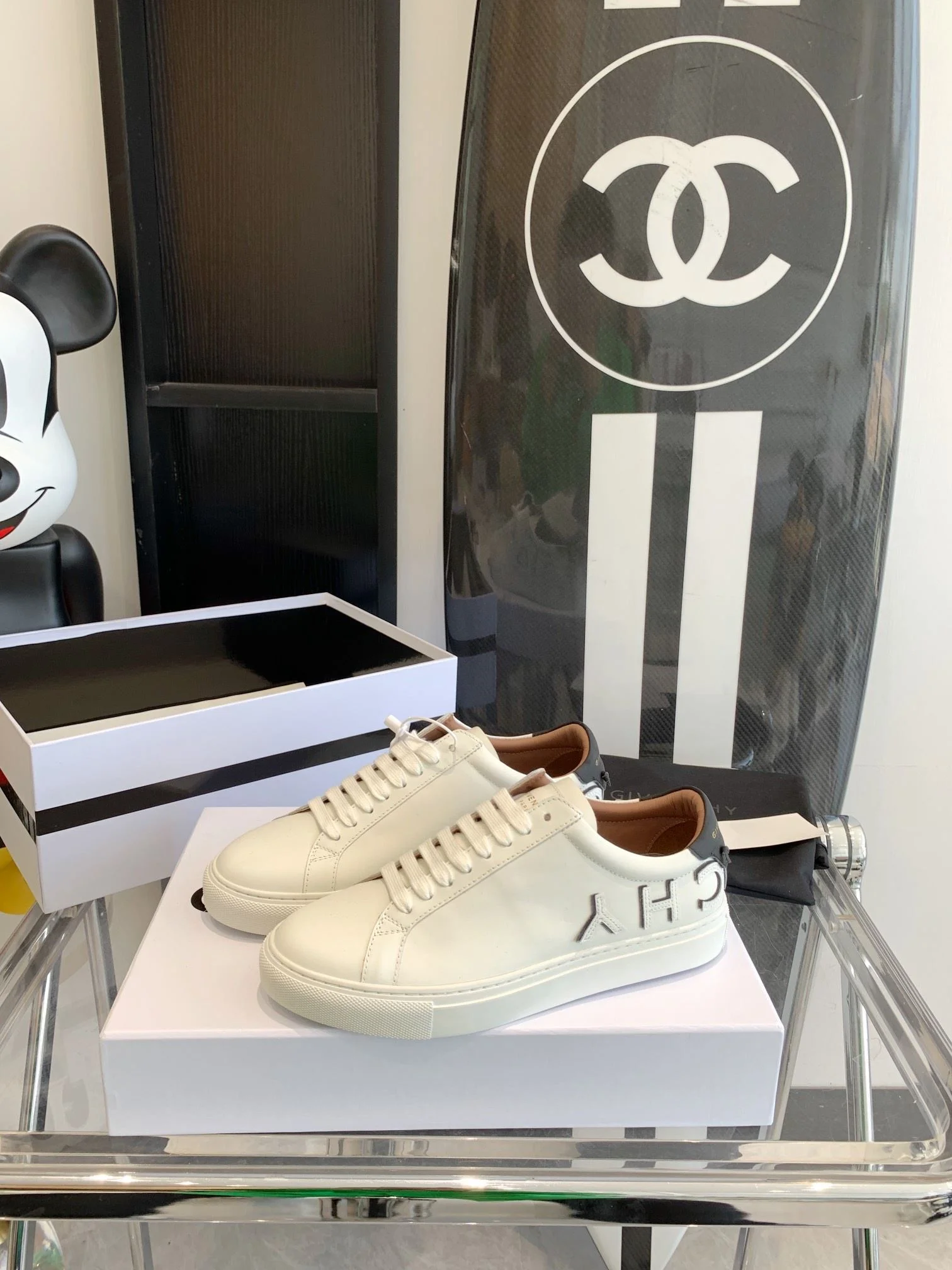 High accuracy Givenchy Shoes