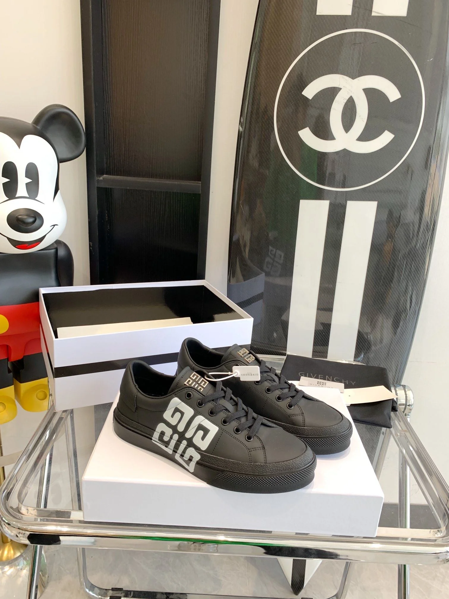 Top mirror Givenchy Shoes