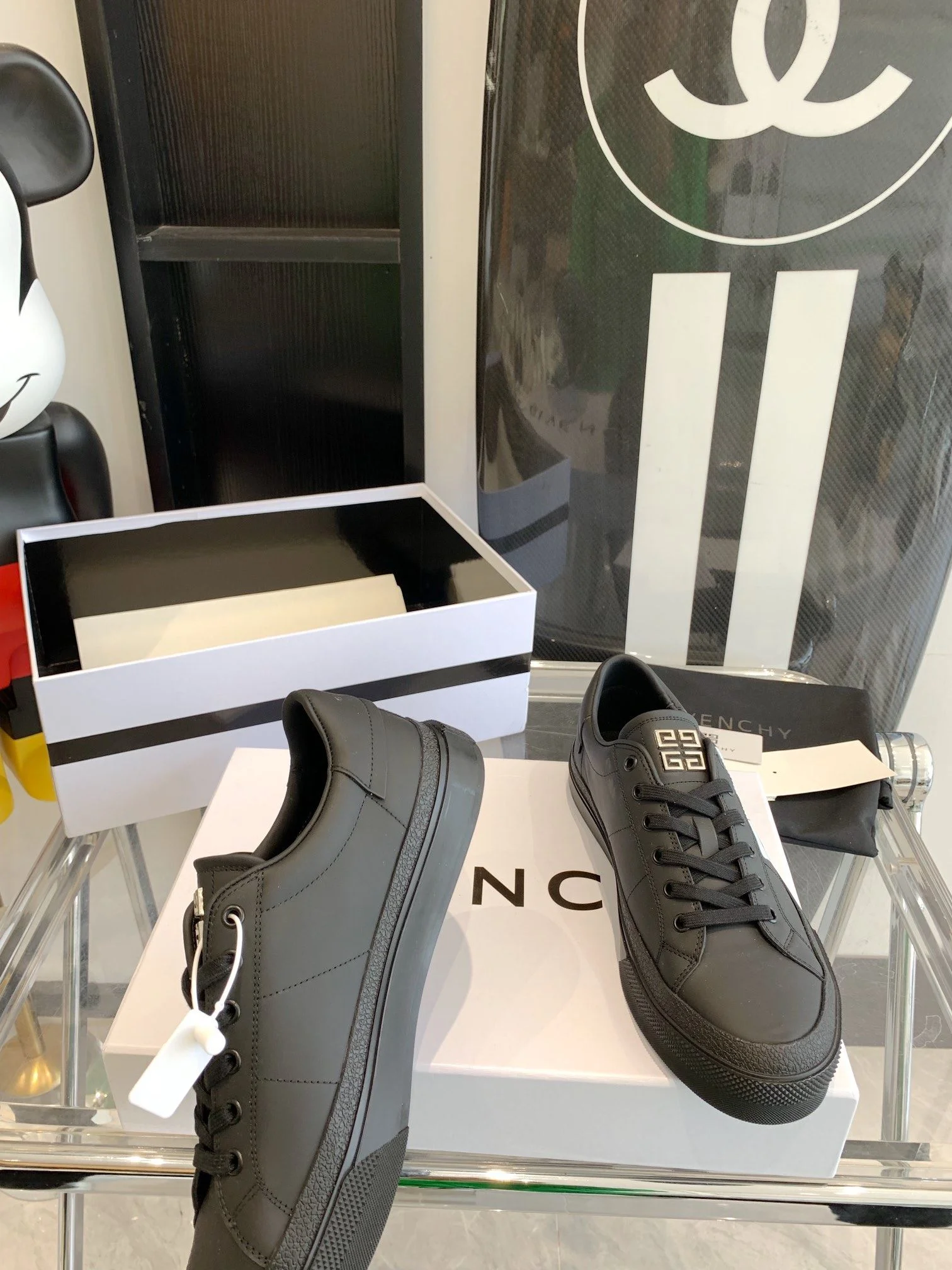 Top mirror Givenchy Shoes