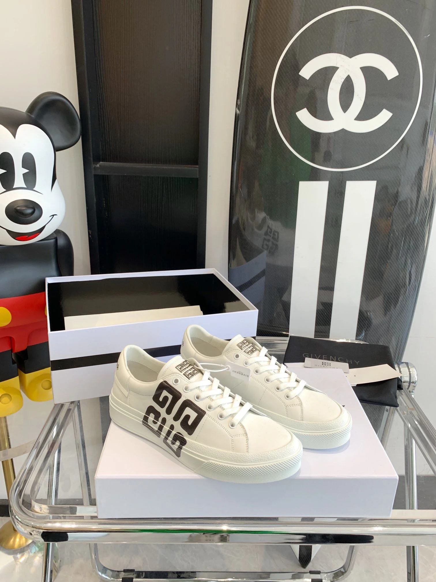 High accuracy Givenchy Shoes