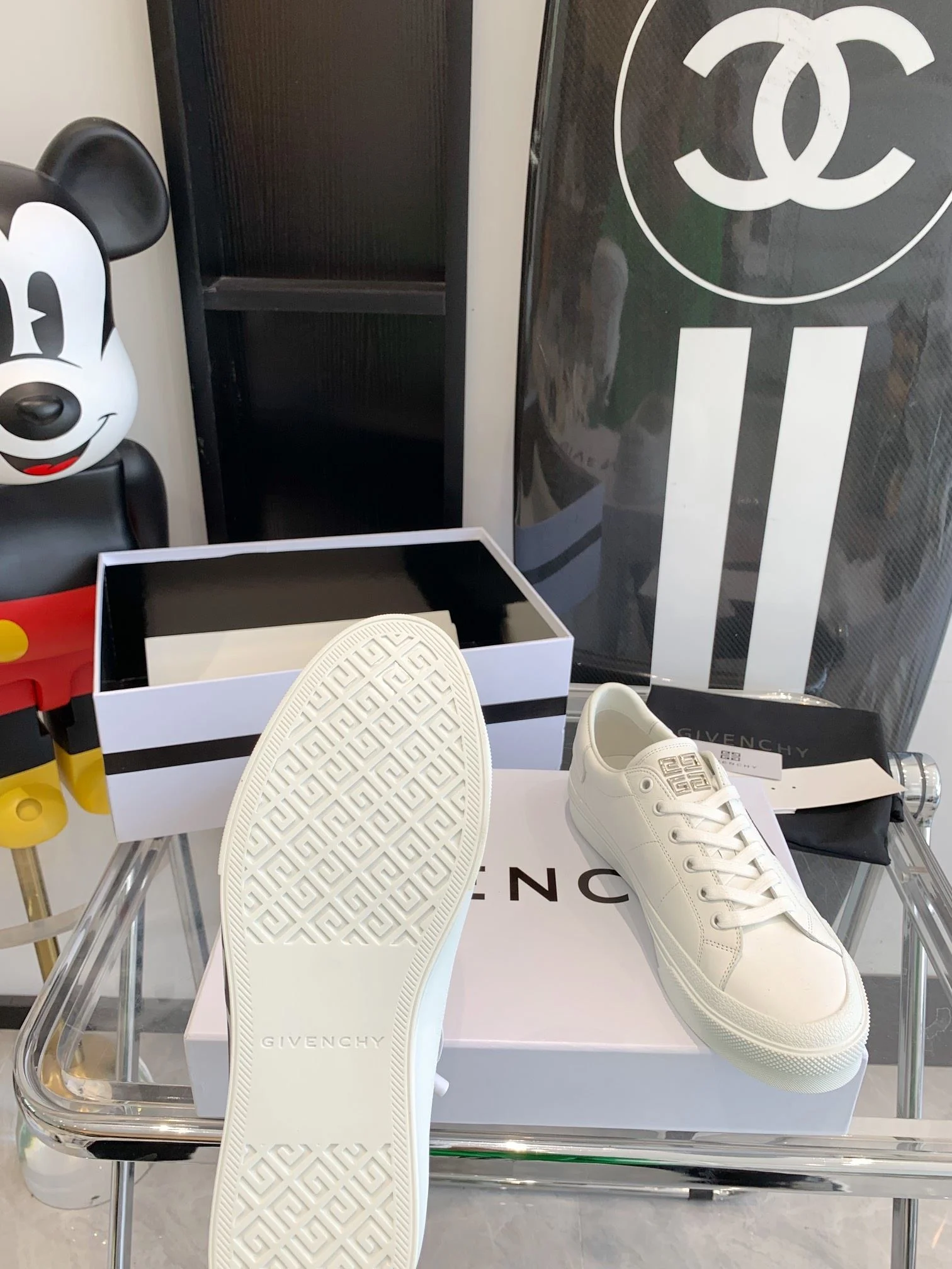 High accuracy Givenchy Shoes