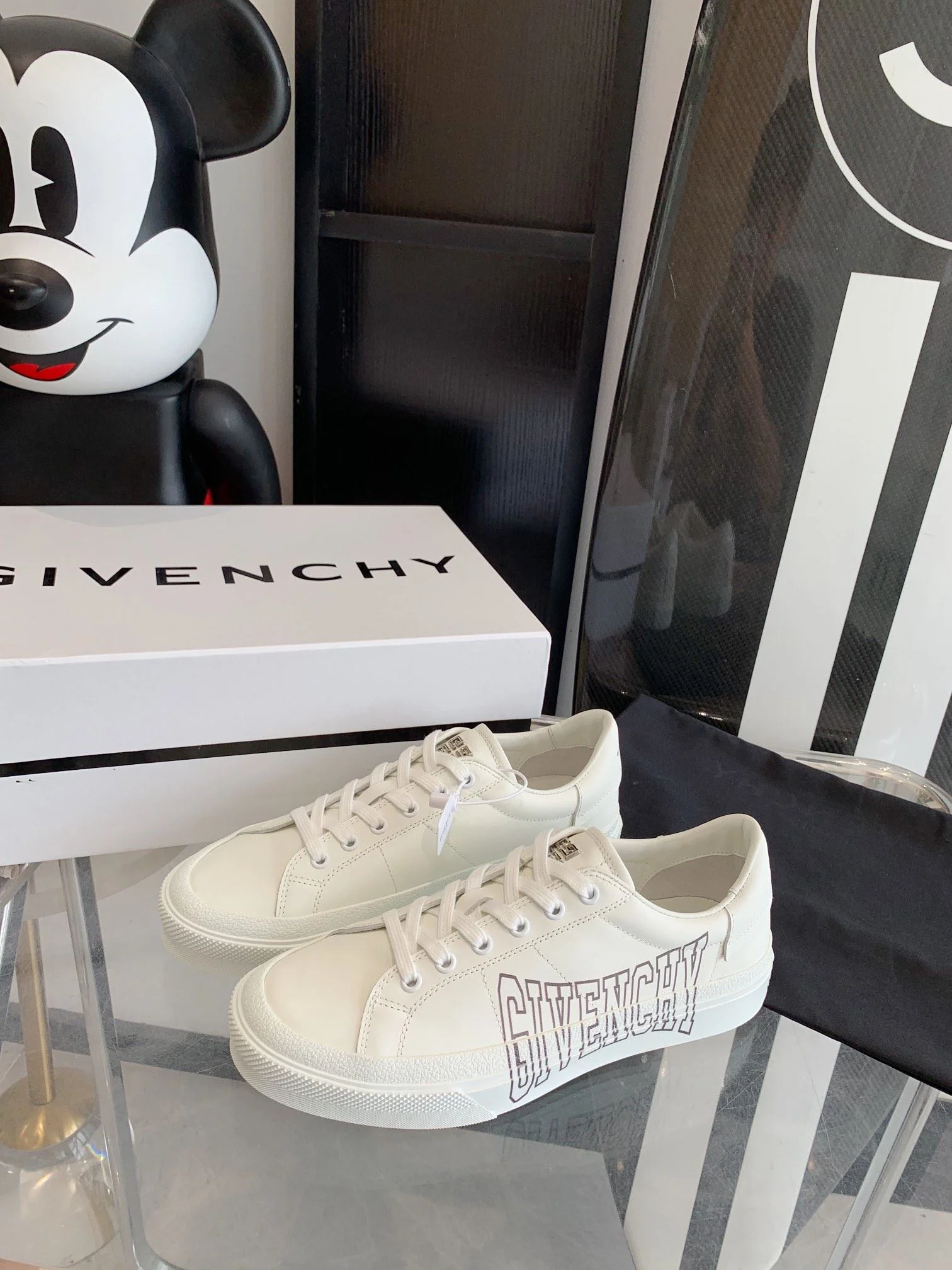 Factory-made Givenchy Shoes